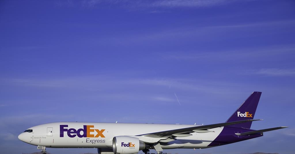 fedex express cargo plane