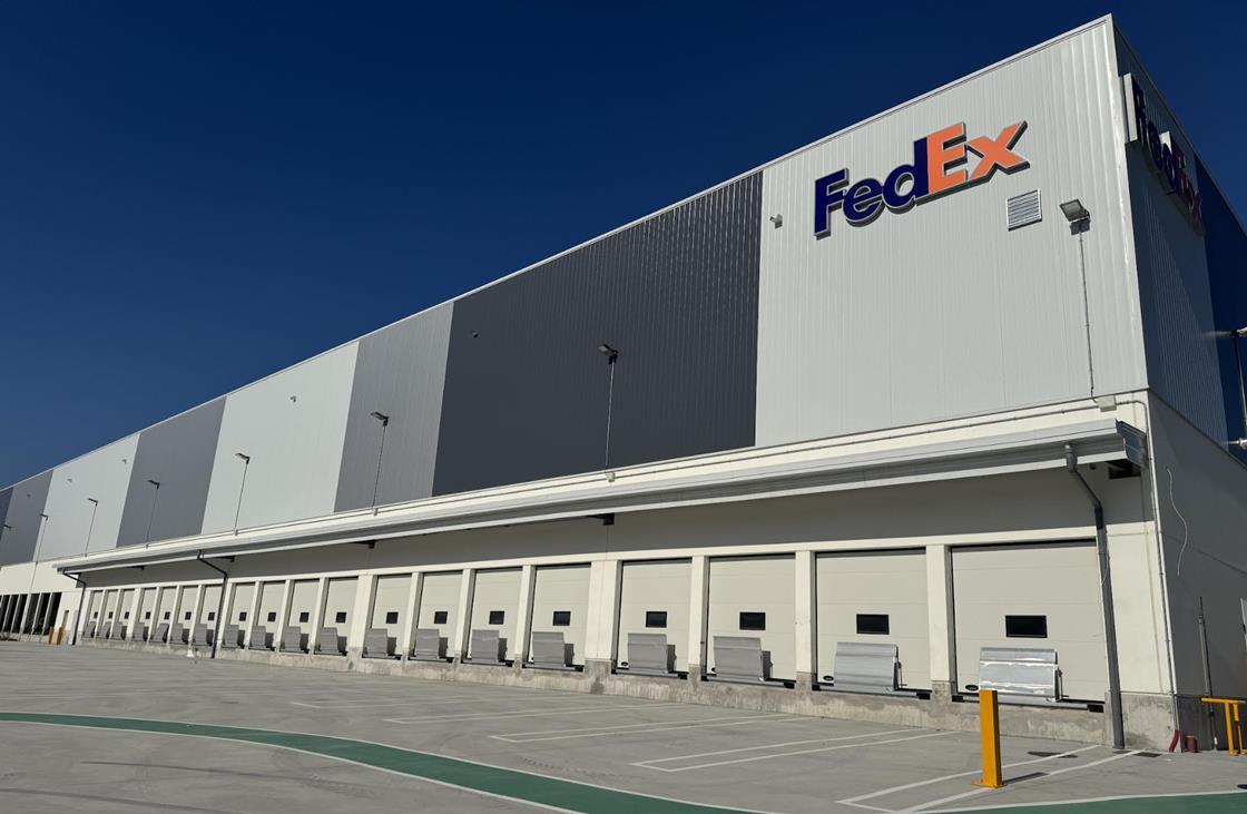 FedEx opens new Bilbao facility doubling sorting capacity to 1,500 ...